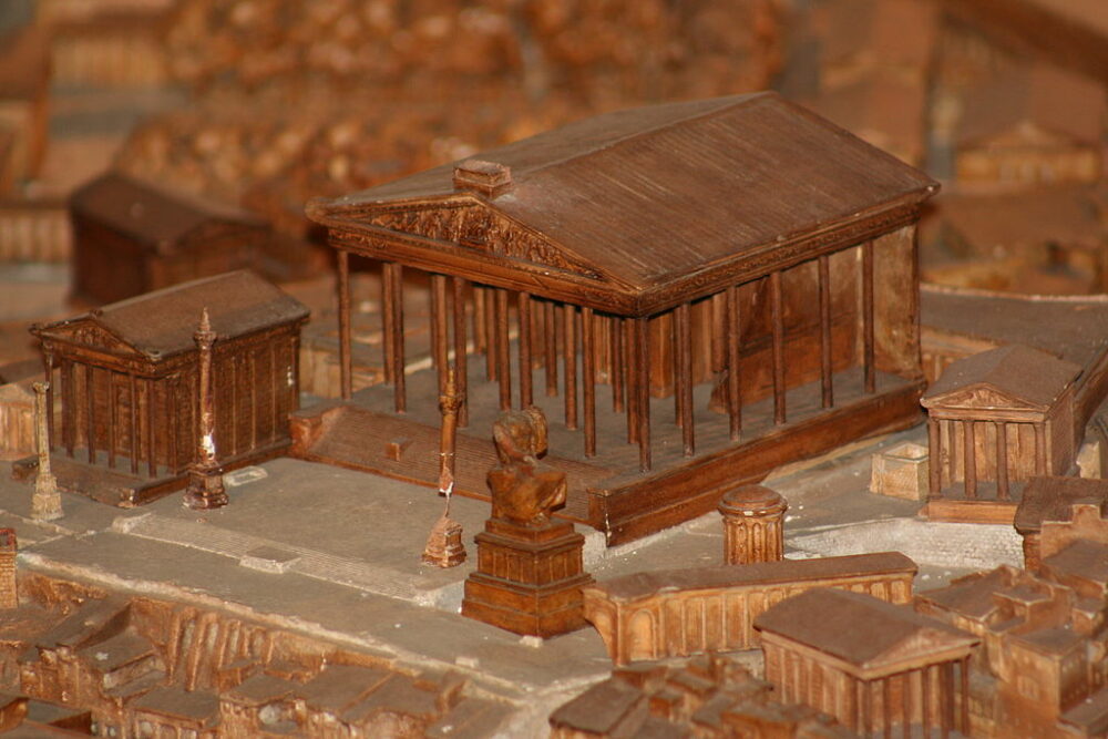 The Monuments on Roman Coins